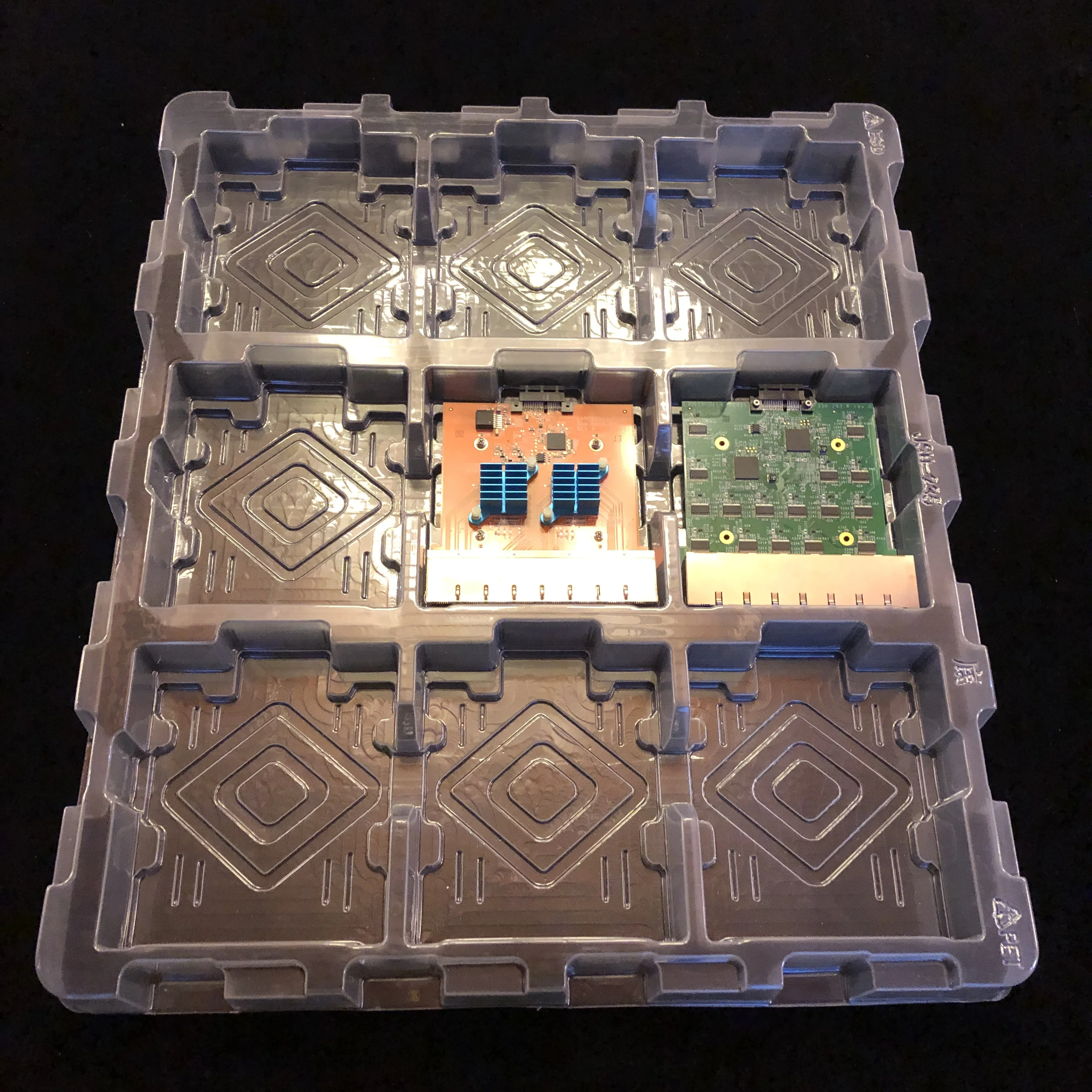 Circuit imprimé plateau ESD