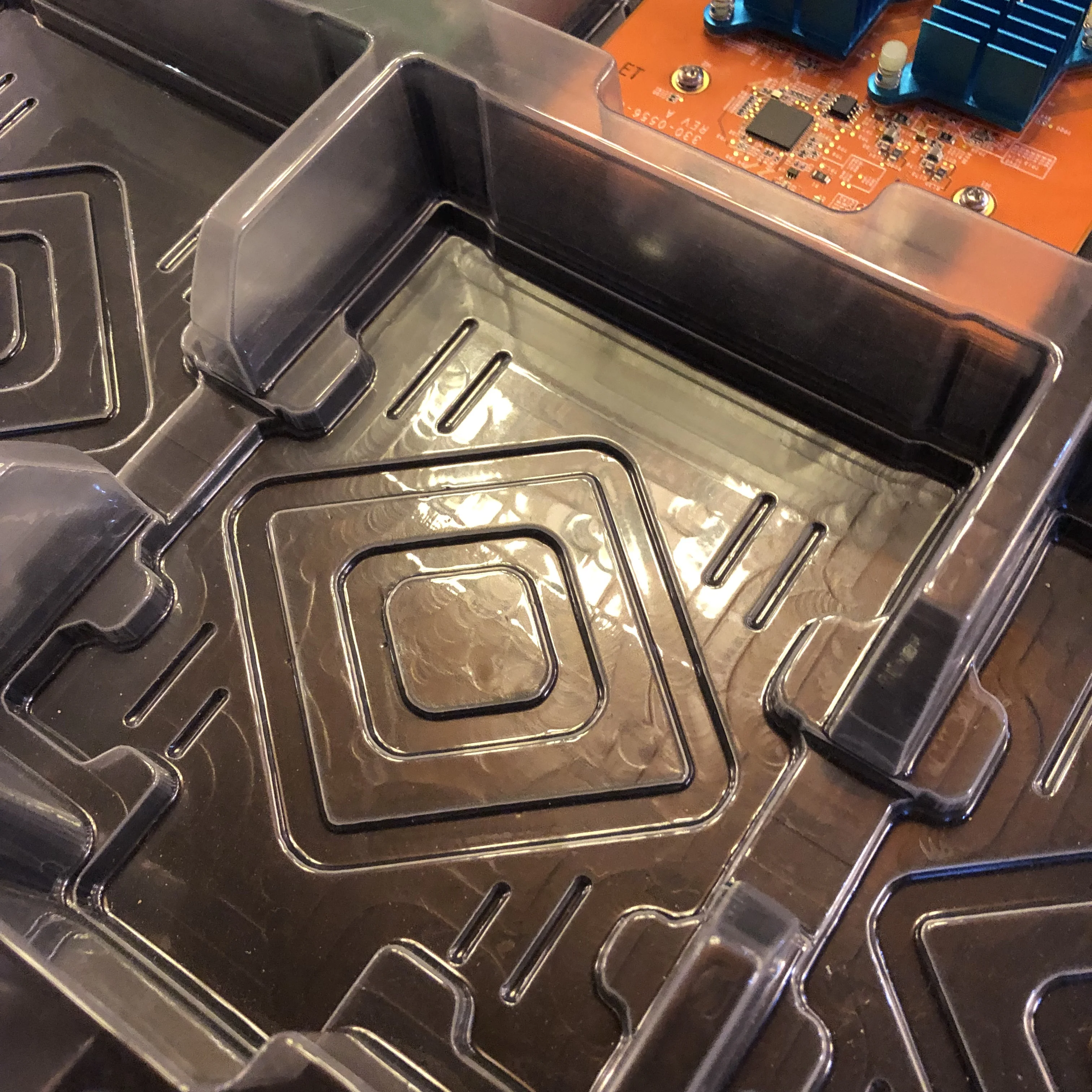 Circuit imprimé plateau ESD