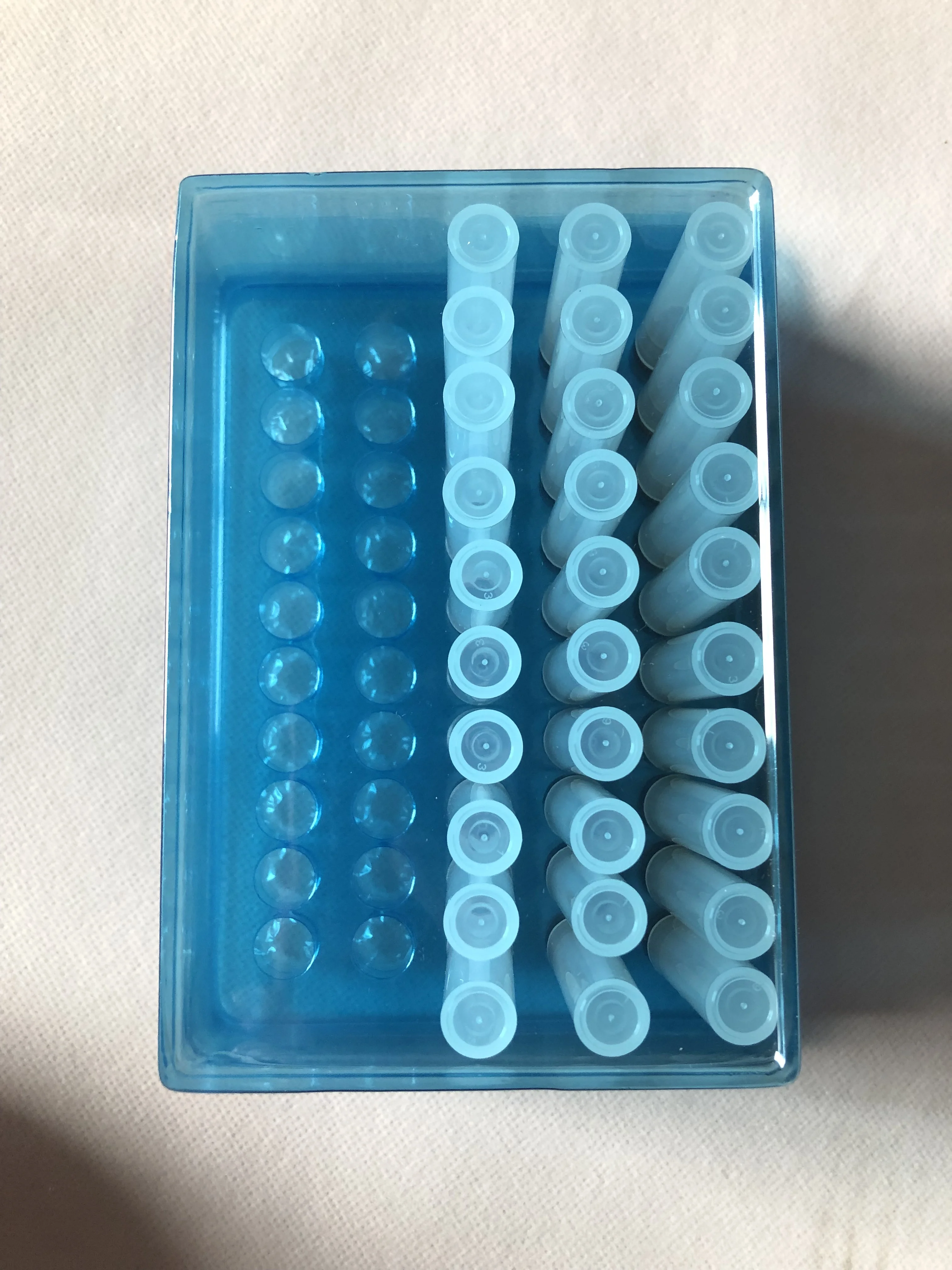 Wholesale Blue Plastic Medical Vial Tray-Supplier