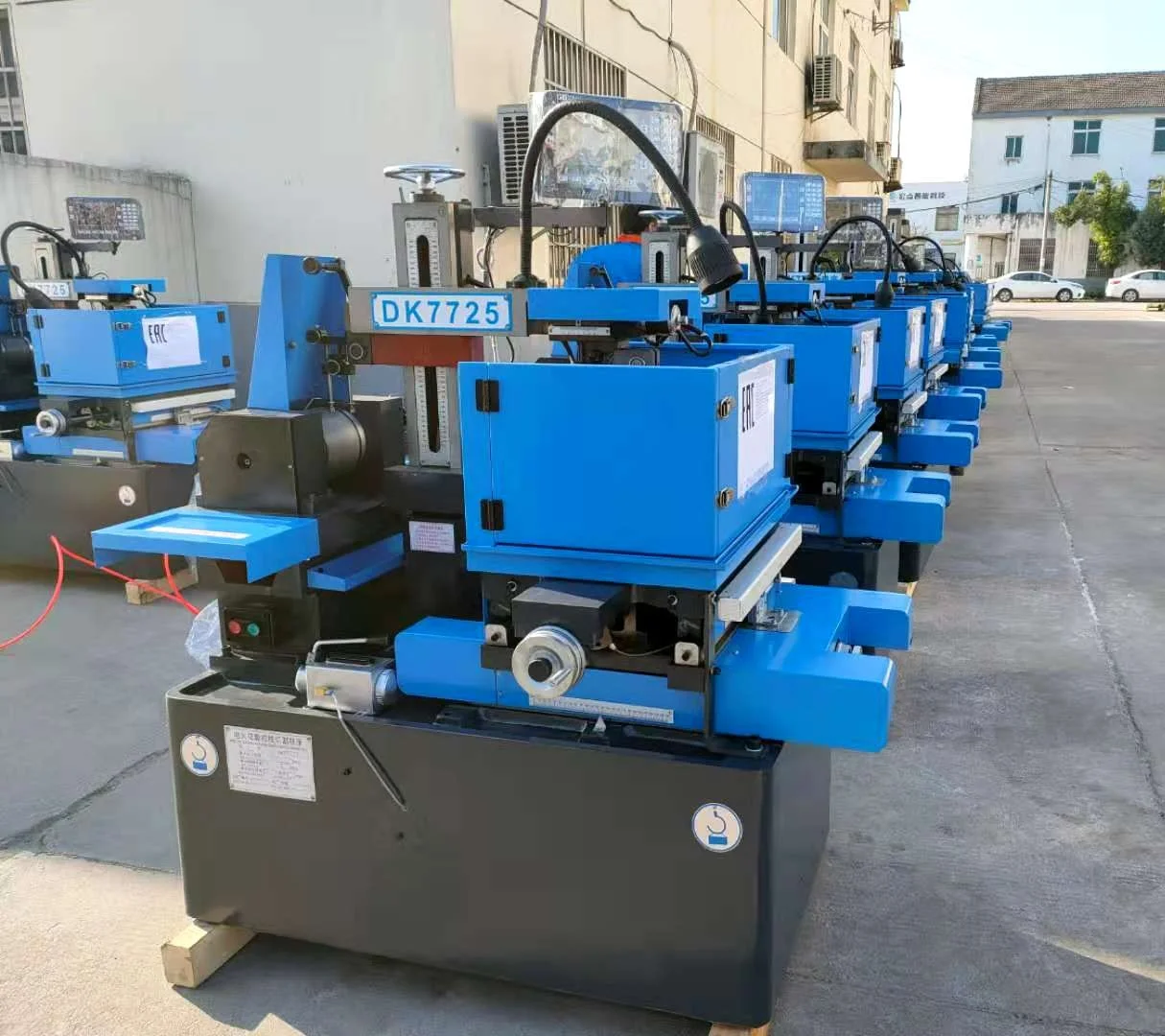 High precision & efficiency & finish wire cutting machine