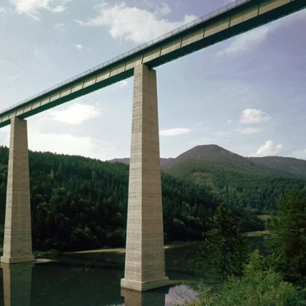 Prefabricated Single Cell Box Girder Footbridge Economic Steel Bridges ...