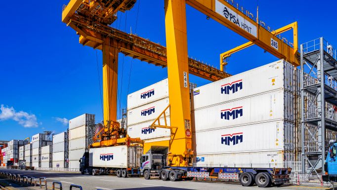 SM集团4.5万亿韩元预收购HMM_上海超繁国际物流有限公司