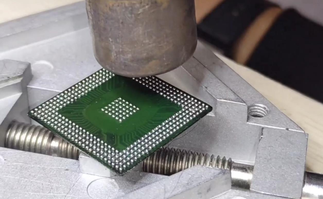 手把手教你如何手工维修BGA芯片_XRAY检查设备厂家-深圳骅飞科技