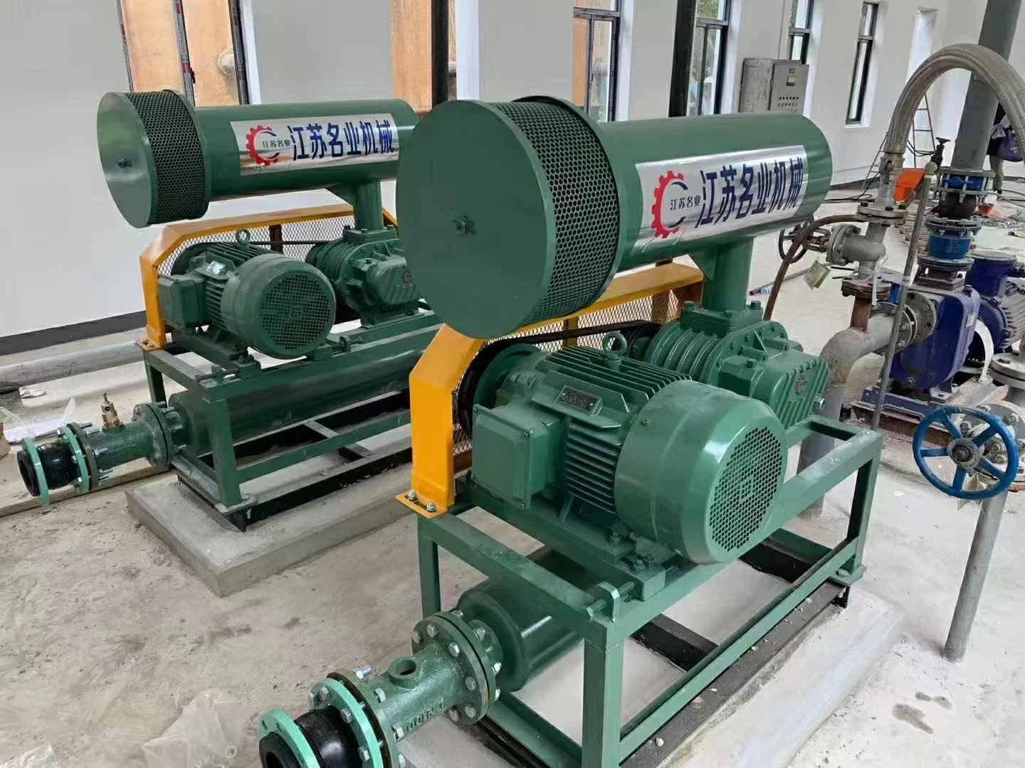 volumetric three lobe double oil tank Roots Blower