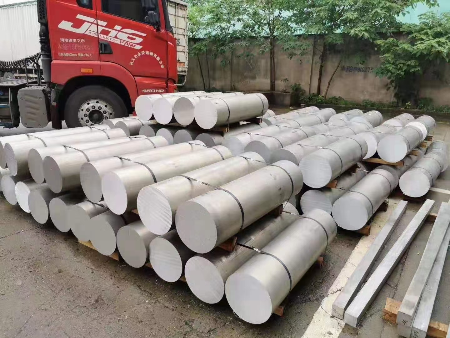 Stainless steel round bar-Jiangsu Xinboli Metal Product Co., Ltd.