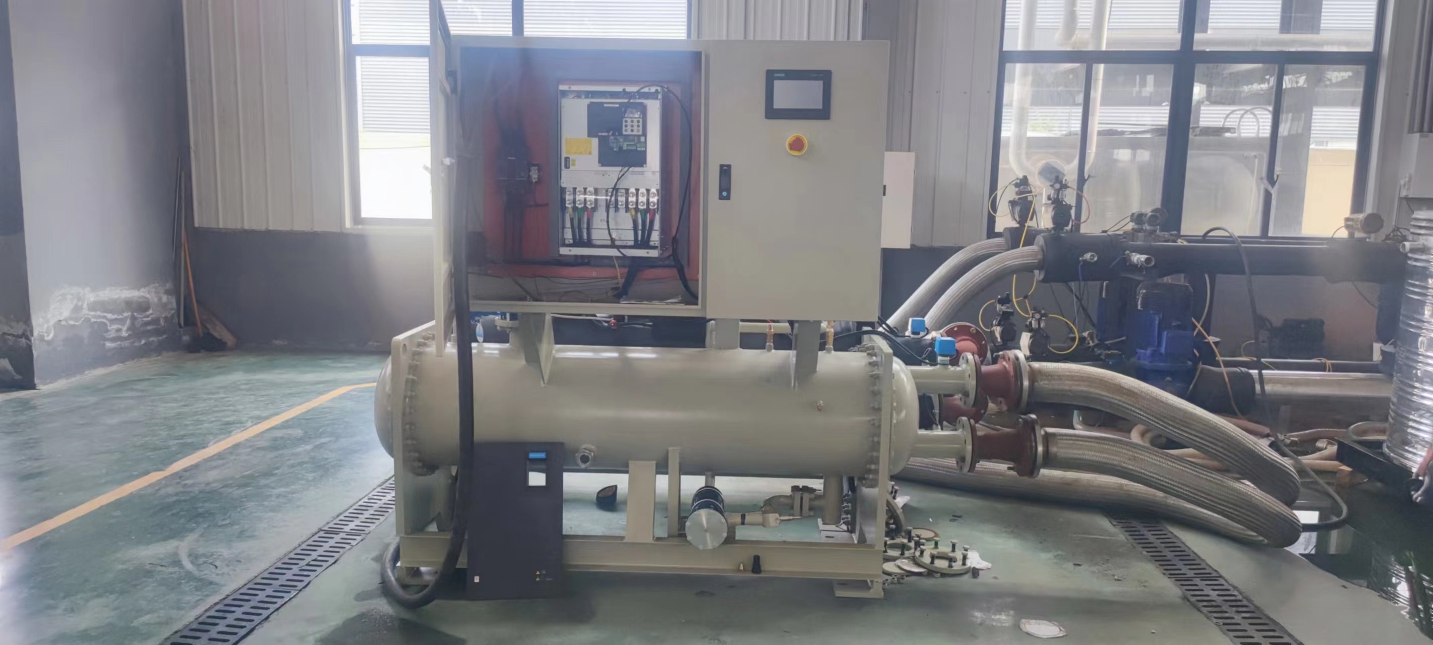 诺冷空调新品超一级能效气悬浮变频冷水机组调试完成_上海诺冷冷暖设备有限公司