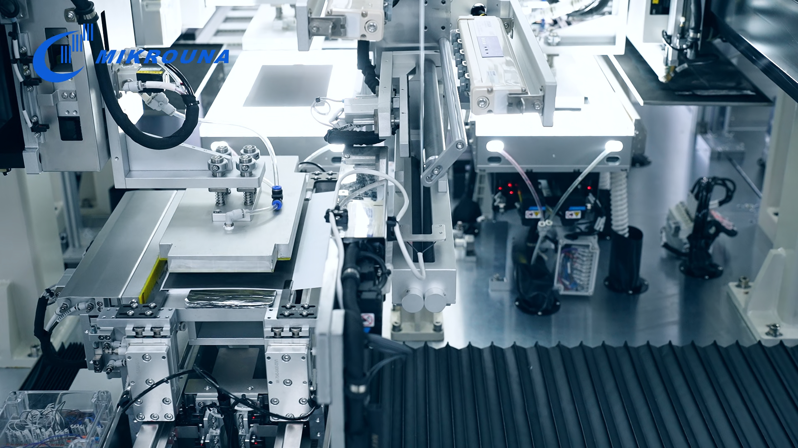 Automatic Stacking Machine For Lithium-Metal Batteries Supplier And ...