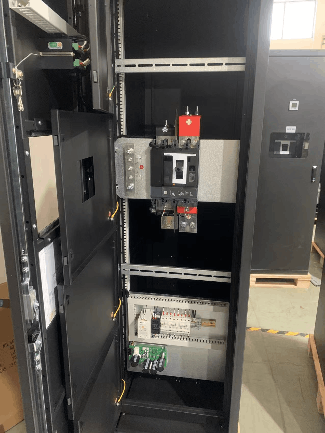 UPS电池开关柜的安装位置选择_深圳汉和网通新能源科技有限公司