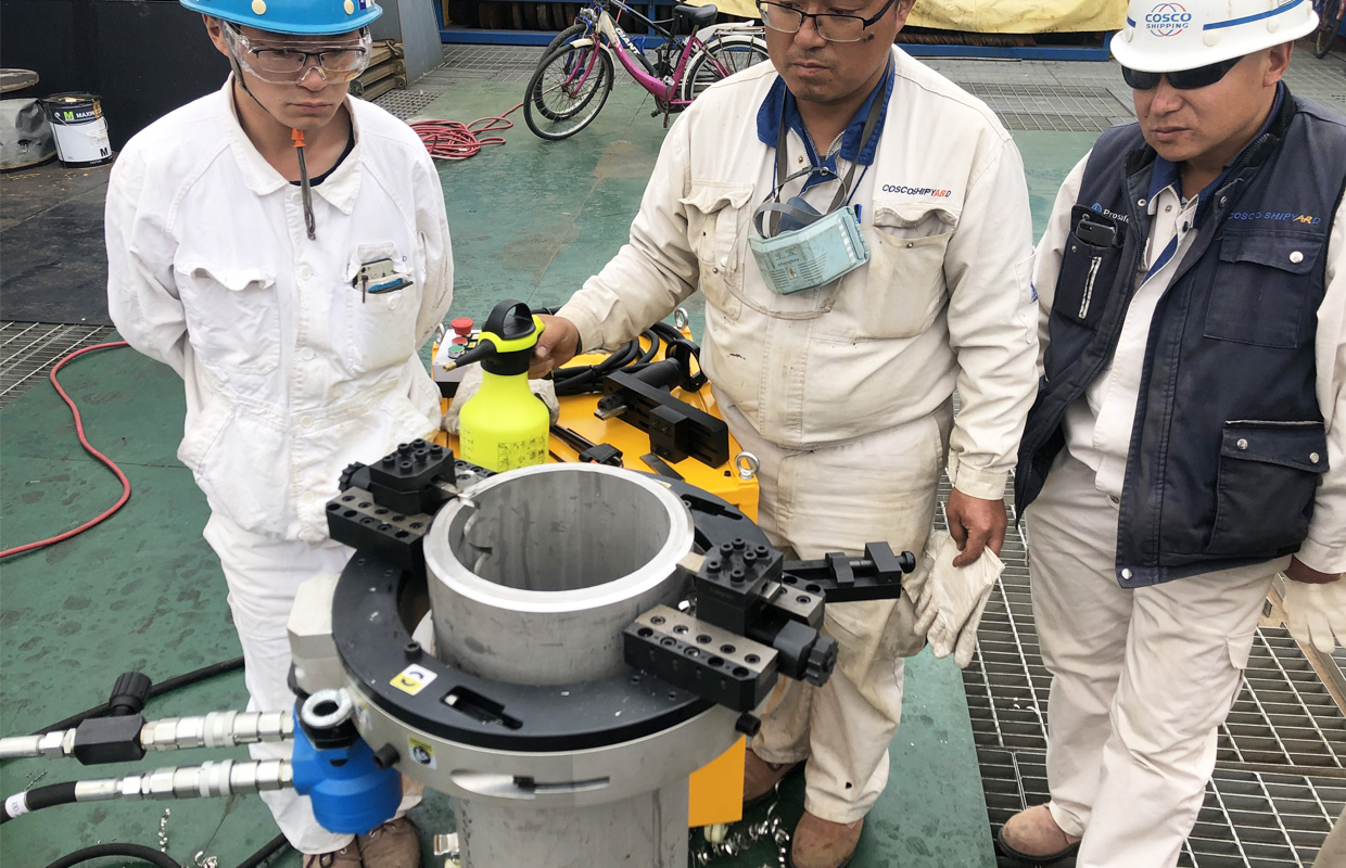 ODH426 Split-frame Clamshell