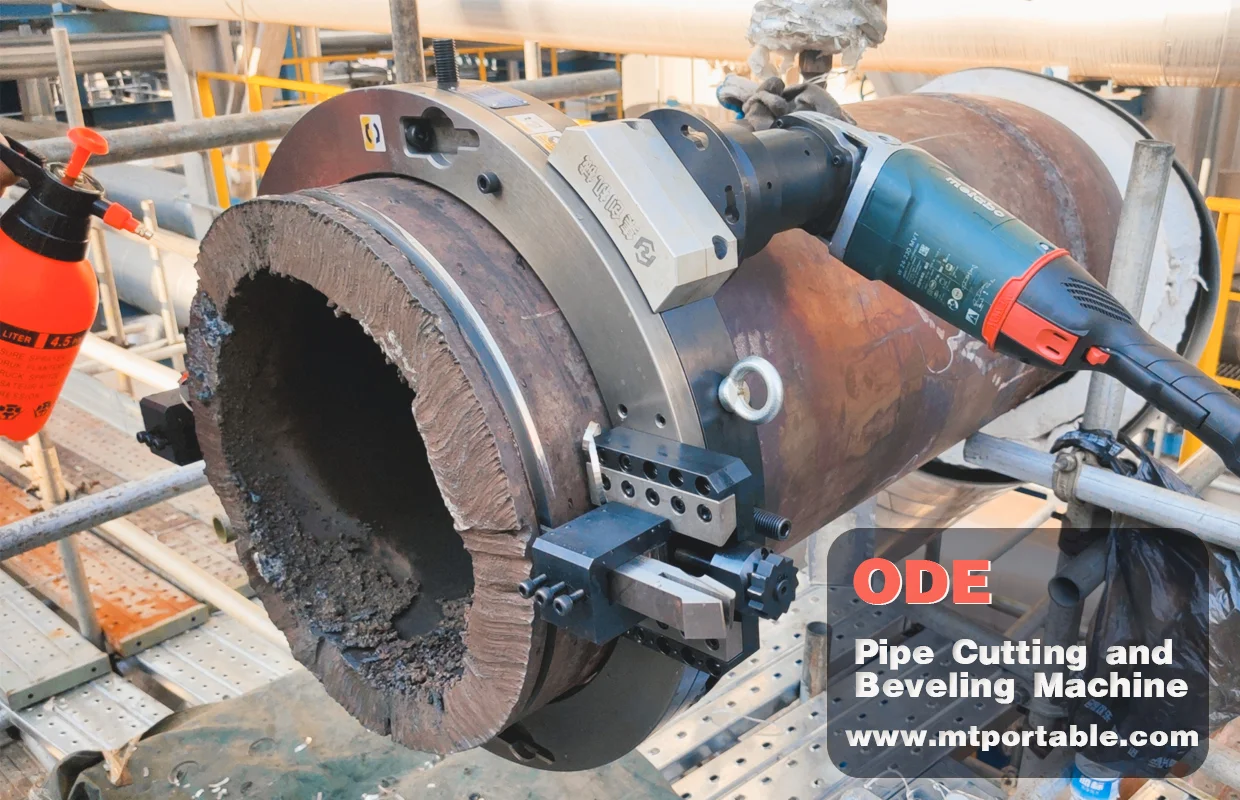 Split Frame Clamshell Machine