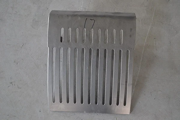 The Features and Advantages of Chain Grating Machine Grating Plates