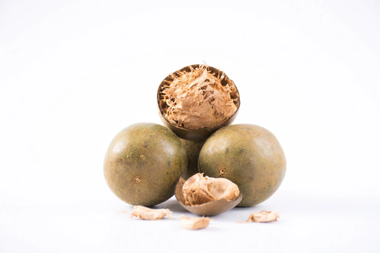 Kola Nut Extract: Properties, Benefits, and Interactions