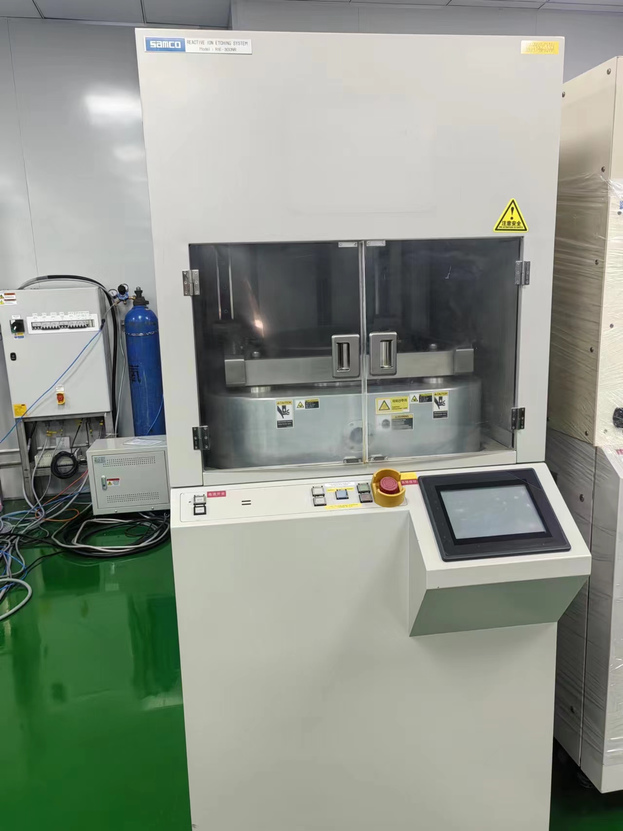 SAMCO RIE-300NR Reactive Ion Etching System | 300mm Wafer Processing ...