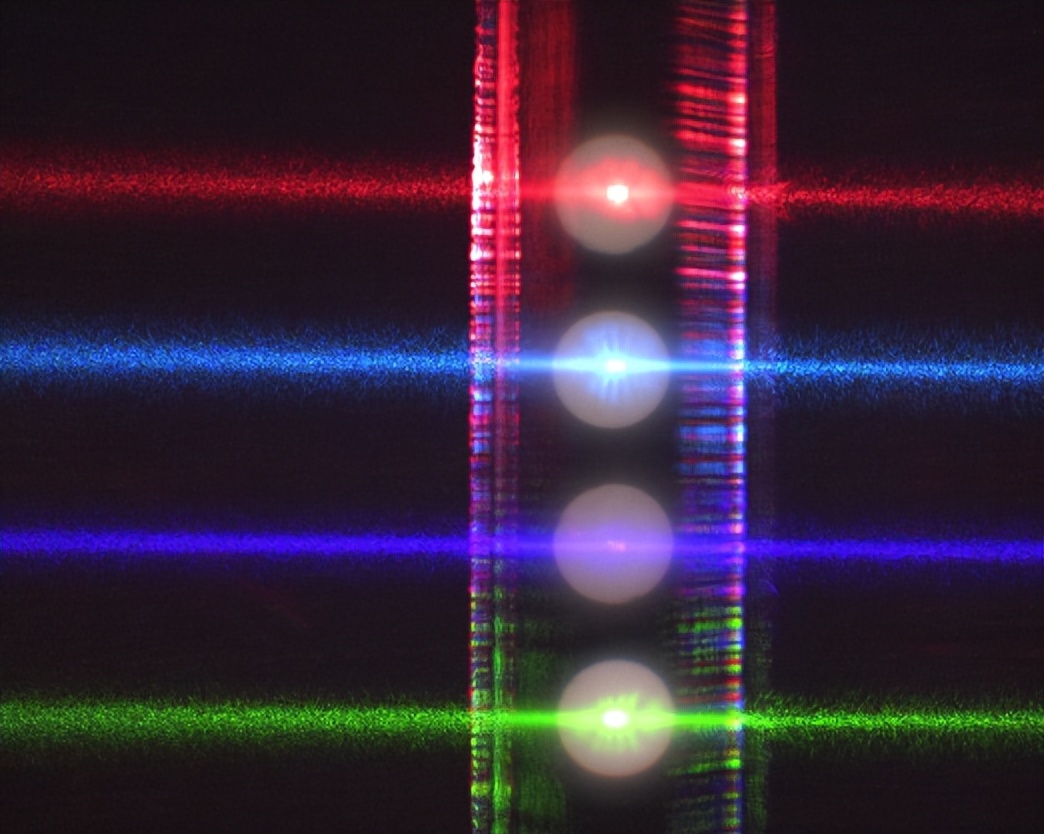 浅析推动生命科学发展的光泵半导体激光（OPSL）技术（三）_东方闪光（北京）光电科技有限公司