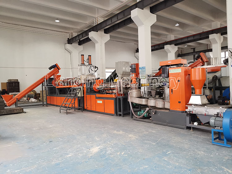Waste plastic recycling granulation line：Precautions for debugging